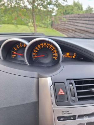 Pelēks Toyota Verso 2011 Klaipėda, ar dzinēja tilpumu 2.23 L un nobraukumu 216 tūkst. km par 4900 €, foto 11 vietnē AUTOMOTO.COM.LV