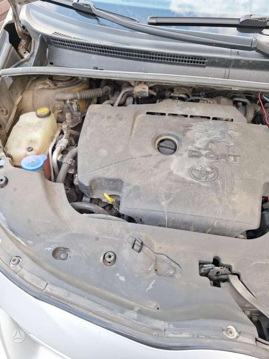 Pelēks Toyota Verso 2011 Klaipėda, ar dzinēja tilpumu 2.23 L un nobraukumu 216 tūkst. km par 4900 €, foto 24 vietnē AUTOMOTO.COM.LV