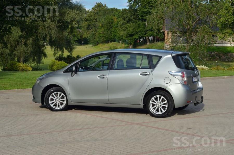 Pelēks Toyota Verso 2011 Valmiera, ar dzinēja tilpumu 2.00 L un nobraukumu 317 tūkst. km par 4750 €, foto 8 vietnē AUTOMOTO.COM.LV