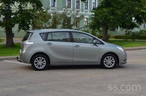 Pelēks Toyota Verso 2011 Valmiera, ar dzinēja tilpumu 2.00 L un nobraukumu 317 tūkst. km par 4750 €, foto 15 vietnē AUTOMOTO.COM.LV