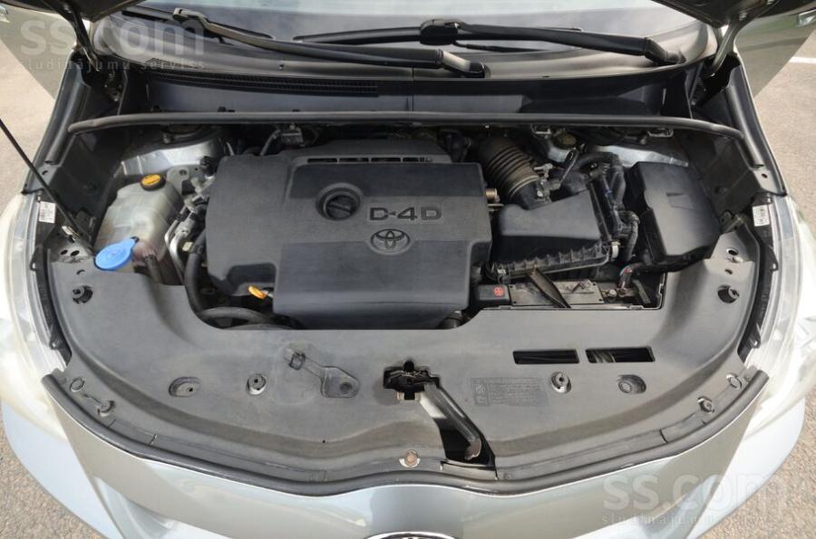 Pelēks Toyota Verso 2011 Valmiera, ar dzinēja tilpumu 2.00 L un nobraukumu 317 tūkst. km par 4750 €, foto 36 vietnē AUTOMOTO.COM.LV