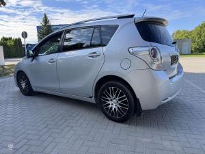 Pelēks Toyota Verso 2011 Kretinga, ar dzinēja tilpumu 2.00 L un nobraukumu 289 tūkst. km par 2995 €, foto 7 vietnē AUTOMOTO.COM.LV