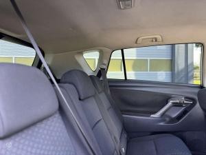 Pelēks Toyota Verso 2011 Kretinga, ar dzinēja tilpumu 2.00 L un nobraukumu 289 tūkst. km par 2995 €, foto 25 vietnē AUTOMOTO.COM.LV
