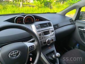 Pelēks Toyota Verso 2011 Daugavpils, ar dzinēja tilpumu 2.00 L un nobraukumu 200 tūkst. km par 5000 €, foto 6 vietnē AUTOMOTO.COM.LV