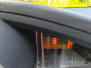 Pelēks Toyota Verso 2011 Daugavpils, ar dzinēja tilpumu 2.00 L un nobraukumu 200 tūkst. km par 5000 €, foto 7 vietnē AUTOMOTO.COM.LV