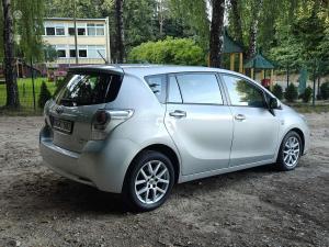 Pelēks Toyota Verso 2011 Viļņa, ar dzinēja tilpumu 2.23 L un nobraukumu 281 tūkst. km par 3400 €, foto 7 vietnē AUTOMOTO.COM.LV
