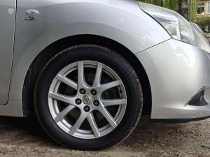 Pelēks Toyota Verso 2011 Viļņa, ar dzinēja tilpumu 2.23 L un nobraukumu 281 tūkst. km par 3400 €, foto 24 vietnē AUTOMOTO.COM.LV