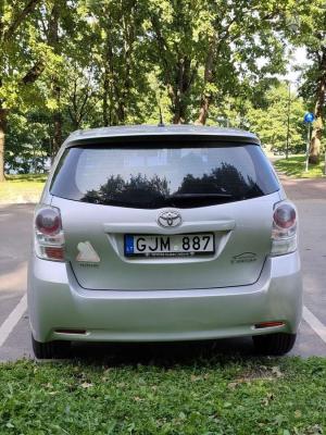 Pelēks Toyota Verso 2011 Plungė, ar dzinēja tilpumu 2.00 L un nobraukumu 190 tūkst. km par 3000 €, foto 6 vietnē AUTOMOTO.COM.LV