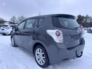 Grey Toyota Verso 2012 in Alytus, with an engine capacity of 1.80 L and mileage of 227 thousand km for 6600 €, photo 12 on AUTOMOTO.COM.LV