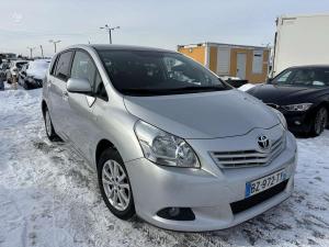 Grey Toyota Verso 2012 in Vilnius, with an engine capacity of 2.00 L and mileage of 216 thousand km for 4950 €, photo  on AUTOMOTO.COM.LV