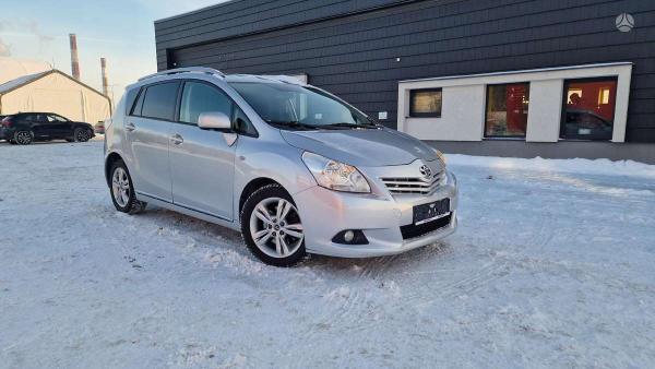 Pelēks Toyota Verso 2012 Kauņa, ar dzinēja tilpumu 2.23 L un nobraukumu 343 tūkst. km par 5850 €, foto 4 vietnē AUTOMOTO.COM.LV