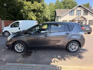 Pelēks Toyota Verso 2012 Tauragė, ar dzinēja tilpumu 2.00 L un nobraukumu 352 tūkst. km par 4950 €, foto 8 vietnē AUTOMOTO.COM.LV