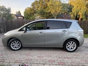 Pelēks Toyota Verso 2012 Ogre, ar dzinēja tilpumu 1.80 L un nobraukumu 225 tūkst. km par 7250 €, foto 12 vietnē AUTOMOTO.COM.LV