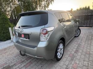 Pelēks Toyota Verso 2012 Ogre, ar dzinēja tilpumu 1.80 L un nobraukumu 225 tūkst. km par 7250 €, foto 13 vietnē AUTOMOTO.COM.LV
