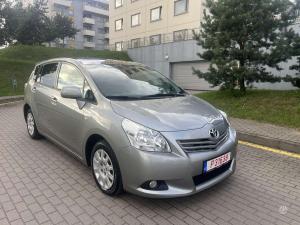 Pelēks Toyota Verso 2012 Viļņa, ar dzinēja tilpumu 2.00 L un nobraukumu 234 tūkst. km par 6350 €, foto 4 vietnē AUTOMOTO.COM.LV