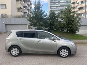 Pelēks Toyota Verso 2012 Viļņa, ar dzinēja tilpumu 2.00 L un nobraukumu 234 tūkst. km par 6350 €, foto 5 vietnē AUTOMOTO.COM.LV