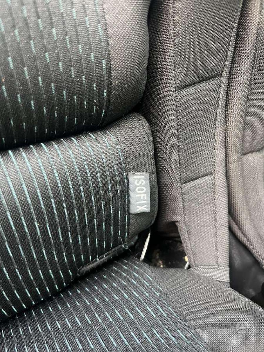 Pelēks Toyota Verso 2012 Viļņa, ar dzinēja tilpumu 2.00 L un nobraukumu 234 tūkst. km par 6350 €, foto 23 vietnē AUTOMOTO.COM.LV