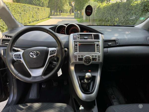 Тойота Версо 2012 в Каунас на AUTOMOTO.COM.LV Серый Тойота Версо 2012 в Каунас, объемом двигателя 2.00 л и пробегом 278 тыс. км за 4800 €, фото 9 на AUTOMOTO.COM.LV