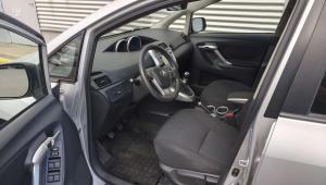 Grey Toyota Verso 2012 in Vilnius, with an engine capacity of 2.00 L and mileage of 223 thousand km for 4800 €, photo 13 on AUTOMOTO.COM.LV