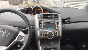 Grey Toyota Verso 2012 in Vilnius, with an engine capacity of 2.00 L and mileage of 223 thousand km for 4800 €, photo 17 on AUTOMOTO.COM.LV