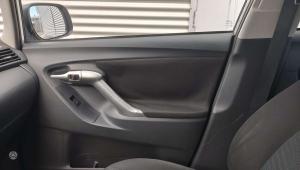 Grey Toyota Verso 2012 in Vilnius, with an engine capacity of 2.00 L and mileage of 223 thousand km for 4800 €, photo 20 on AUTOMOTO.COM.LV