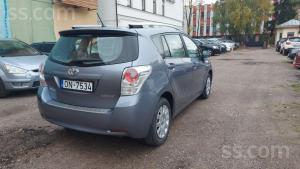 Pelēks Toyota Verso 2012 Daugavpils, ar dzinēja tilpumu 1.60 L un nobraukumu 0 tūkst. km par 5500 €, foto 7 vietnē AUTOMOTO.COM.LV