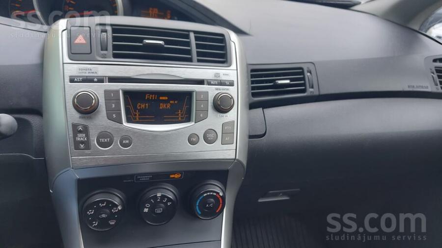 Pelēks Toyota Verso 2012 Daugavpils, ar dzinēja tilpumu 1.60 L un nobraukumu 0 tūkst. km par 5500 €, foto 16 vietnē AUTOMOTO.COM.LV