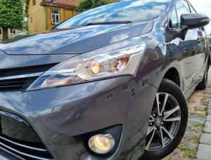 Pelēks Toyota Verso 2013 Jelgava, ar dzinēja tilpumu 2.00 L un nobraukumu 190 tūkst. km par 50 €, foto  vietnē AUTOMOTO.COM.LV