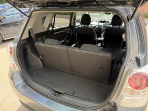 Grey Toyota Verso 2013 in Valmiera, with an engine capacity of 2.00 L and mileage of 124 thousand km for 5950 €, photo 12 on AUTOMOTO.COM.LV