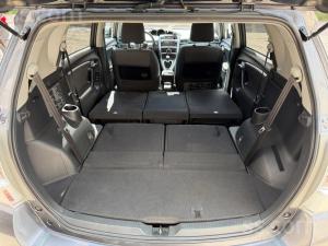 Grey Toyota Verso 2013 in Valmiera, with an engine capacity of 2.00 L and mileage of 124 thousand km for 5950 €, photo 13 on AUTOMOTO.COM.LV