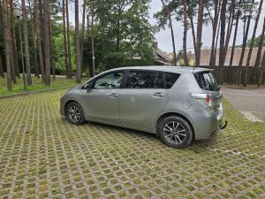 Pelēks Toyota Verso 2013 Kauņa, ar dzinēja tilpumu 2.00 L un nobraukumu 260 tūkst. km par 4950 €, foto 9 vietnē AUTOMOTO.COM.LV