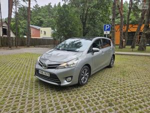 Pelēks Toyota Verso 2013 Kauņa, ar dzinēja tilpumu 2.00 L un nobraukumu 260 tūkst. km par 4950 €, foto 12 vietnē AUTOMOTO.COM.LV