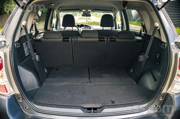 Pelēks Toyota Verso 2013 Rīga, ar dzinēja tilpumu 2.00 L un nobraukumu 123 tūkst. km par 5590 €, foto 8 vietnē AUTOMOTO.COM.LV