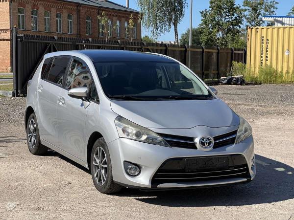 Pelēks Toyota Verso 2013 Ukmergė, ar dzinēja tilpumu 1.80 L un nobraukumu 256 tūkst. km par 7550 €, foto 1 vietnē AUTOMOTO.COM.LV