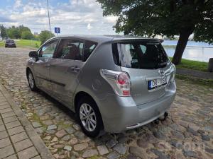 Grey Toyota Verso 2013 in Riga, with an engine capacity of 2.00 L and mileage of 205 thousand km for 5500 €, photo 7 on AUTOMOTO.COM.LV