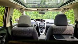 Pelēks Toyota Verso 2013 Viļņa, ar dzinēja tilpumu 2.00 L un nobraukumu 269 tūkst. km par 5800 €, foto 21 vietnē AUTOMOTO.COM.LV