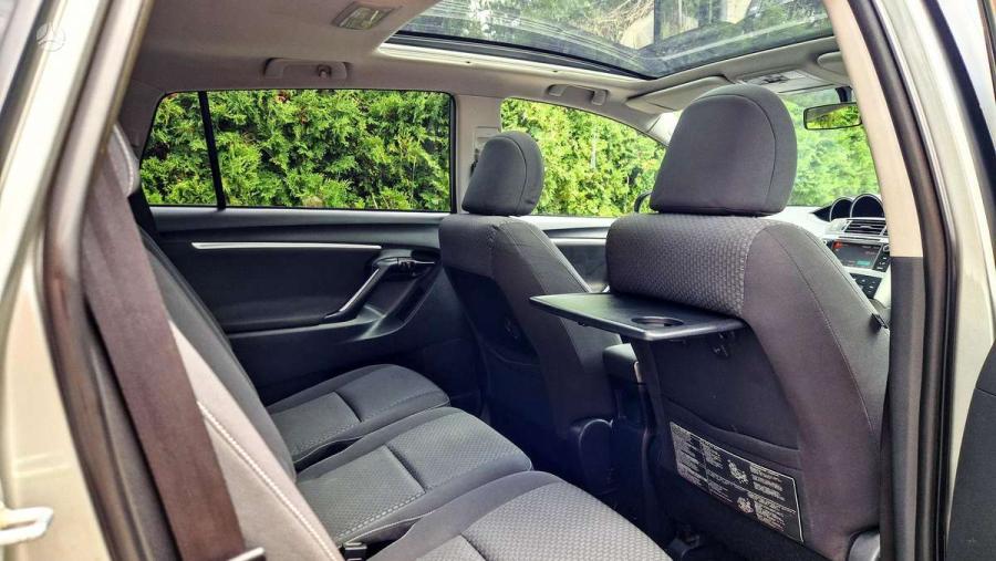 Pelēks Toyota Verso 2013 Viļņa, ar dzinēja tilpumu 2.00 L un nobraukumu 269 tūkst. km par 5800 €, foto 25 vietnē AUTOMOTO.COM.LV