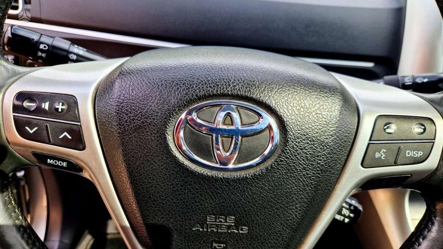 Pelēks Toyota Verso 2013 Viļņa, ar dzinēja tilpumu 2.00 L un nobraukumu 269 tūkst. km par 5800 €, foto 26 vietnē AUTOMOTO.COM.LV