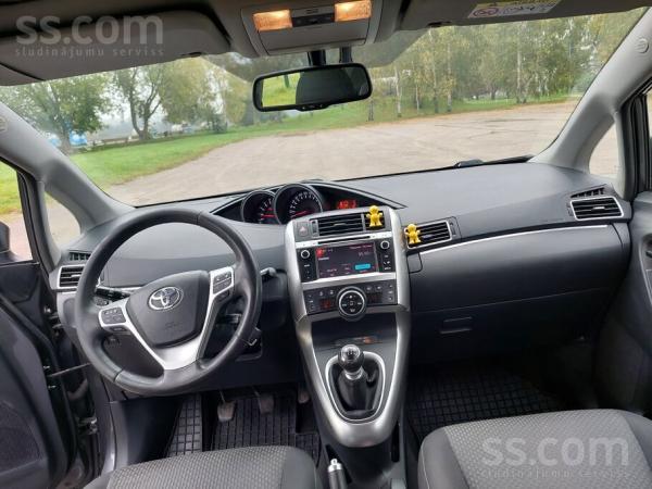Тойота Версо 2013 в Елгава на AUTOMOTO.COM.LV Серый Тойота Версо 2013 в Елгава, объемом двигателя 2.00 л и пробегом 293 тыс. км за 4900 €, фото 6 на AUTOMOTO.COM.LV
