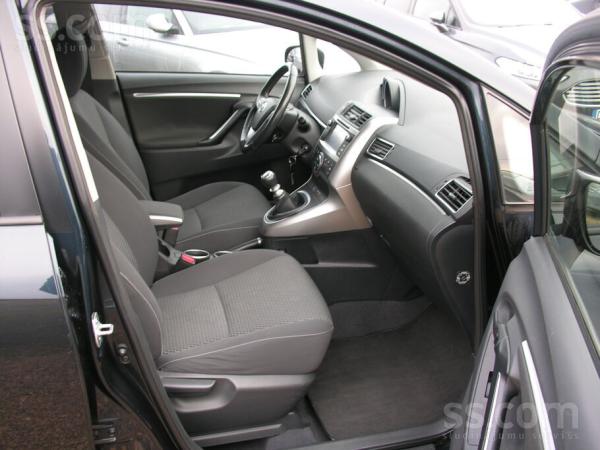 Grey Toyota Verso 2014 in Riga, with an engine capacity of 1.60 L and mileage of 187 thousand km for 6950 €, photo 6 on AUTOMOTO.COM.LV