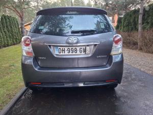 Grey Toyota Verso 2014 in Vilnius, with an engine capacity of 1.60 L and mileage of 221 thousand km for 5700 €, photo 4 on AUTOMOTO.COM.LV