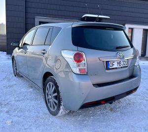 Pelēks Toyota Verso 2014 Kauņa, ar dzinēja tilpumu 2.20 L un nobraukumu 194 tūkst. km par 7400 €, foto 5 vietnē AUTOMOTO.COM.LV