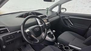 Grey Toyota Verso 2014 in Plunge, with an engine capacity of 2.00 L and mileage of 248 thousand km for 6950 €, photo 8 on AUTOMOTO.COM.LV
