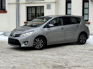 Pelēks Toyota Verso 2014 Jelgava, ar dzinēja tilpumu 2.00 L un nobraukumu 191 tūkst. km par 6950 €, foto 9 vietnē AUTOMOTO.COM.LV