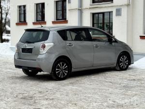 Pelēks Toyota Verso 2014 Jelgava, ar dzinēja tilpumu 2.00 L un nobraukumu 191 tūkst. km par 6950 €, foto 11 vietnē AUTOMOTO.COM.LV