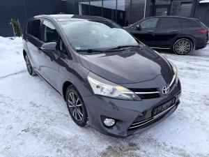 Pelēks Toyota Verso 2014 Kauņa, ar dzinēja tilpumu 1.60 L un nobraukumu 205 tūkst. km par 4400 €, foto  vietnē AUTOMOTO.COM.LV