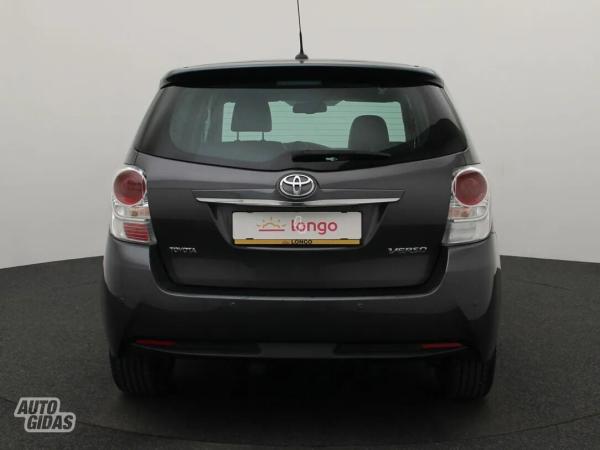 Pelēks Toyota Verso 2014 Viļņa, ar dzinēja tilpumu 1.60 L un nobraukumu 188 tūkst. km par 7699 €, foto 5 vietnē AUTOMOTO.COM.LV