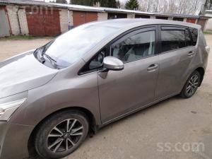 Pelēks Toyota Verso 2014 Rīga, ar dzinēja tilpumu 1.60 L un nobraukumu 217 tūkst. km par 5150 €, foto 3 vietnē AUTOMOTO.COM.LV