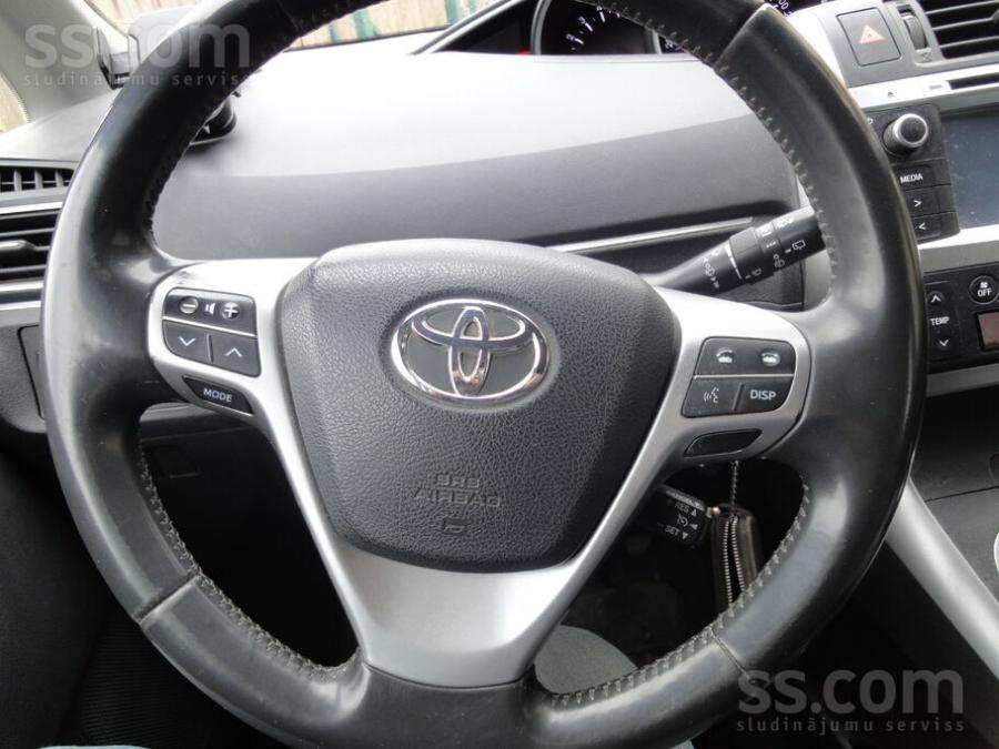 Pelēks Toyota Verso 2014 Rīga, ar dzinēja tilpumu 1.60 L un nobraukumu 217 tūkst. km par 5150 €, foto 14 vietnē AUTOMOTO.COM.LV