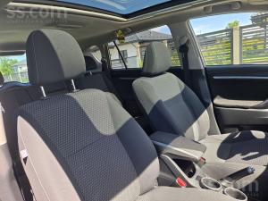 Grey Toyota Verso 2014 in Riga, with an engine capacity of 1.60 L and mileage of 193 thousand km for 6500 €, photo 13 on AUTOMOTO.COM.LV